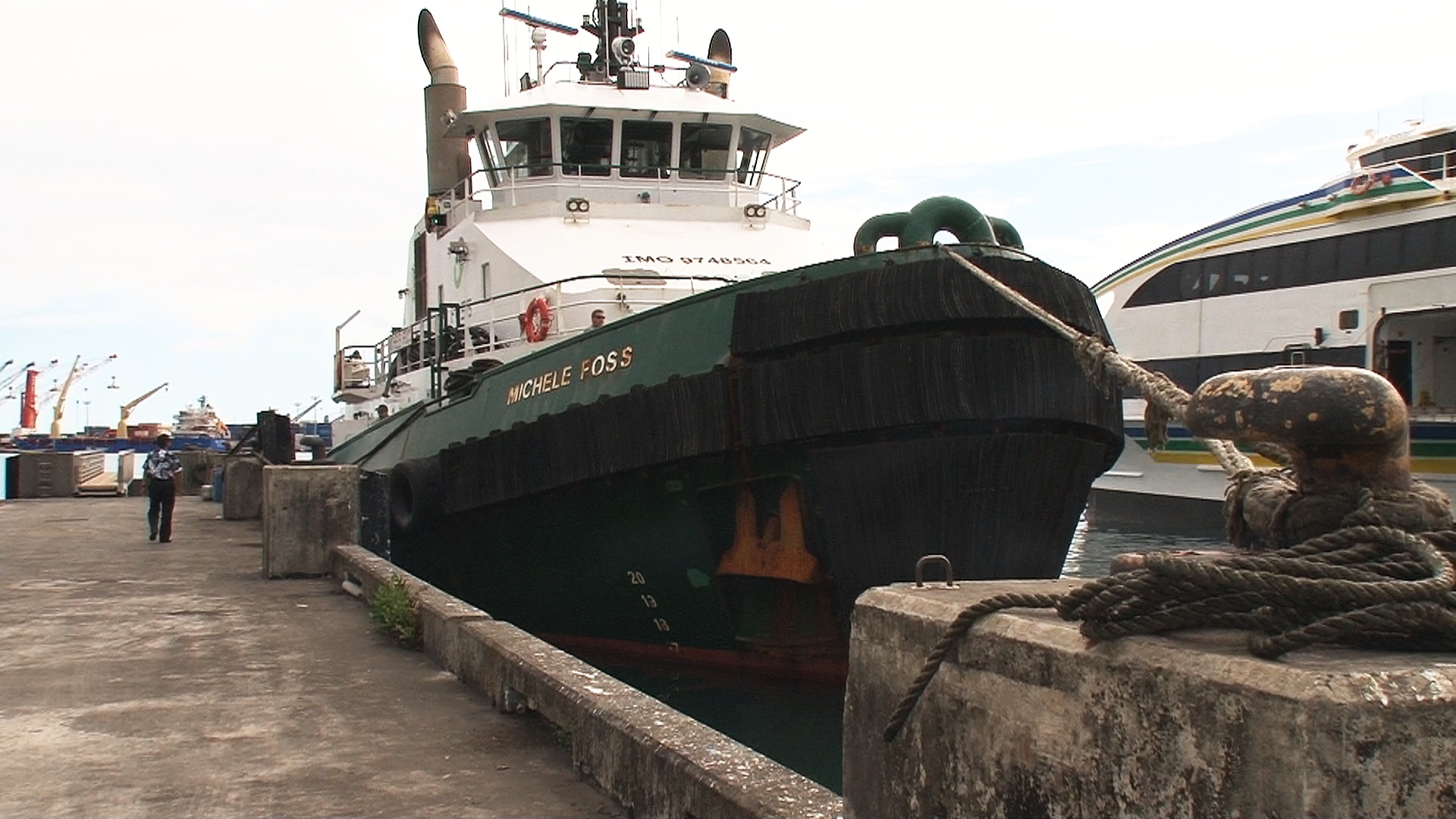 Le Michele Foss, qui remorquera le Thorco Lineage, est au fenua | Port ...